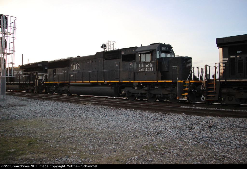 Illinois Central SD70!